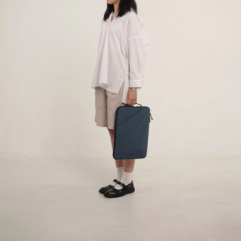 Hellolulu Eilif 3-Way Sleeve Case 16" Recycled (Blue Gray) - Hellolulu Singapore