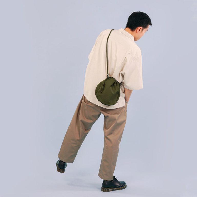 Hellolulu Kate 2 Way Oval Sling L (Kale) - Hellolulu Singapore